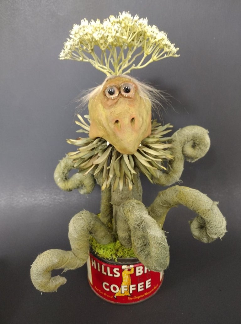 Denise Bledsoe Art Dolls – Denise Bledsoe's mixed media sculptures